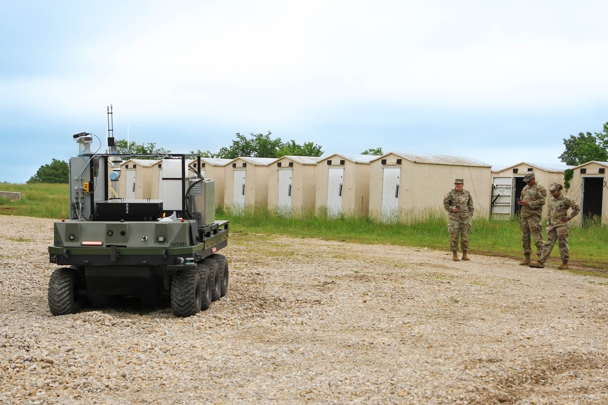U.S. Army Develops Autonomous Robots for Chemical Decontamination Tasks ...
